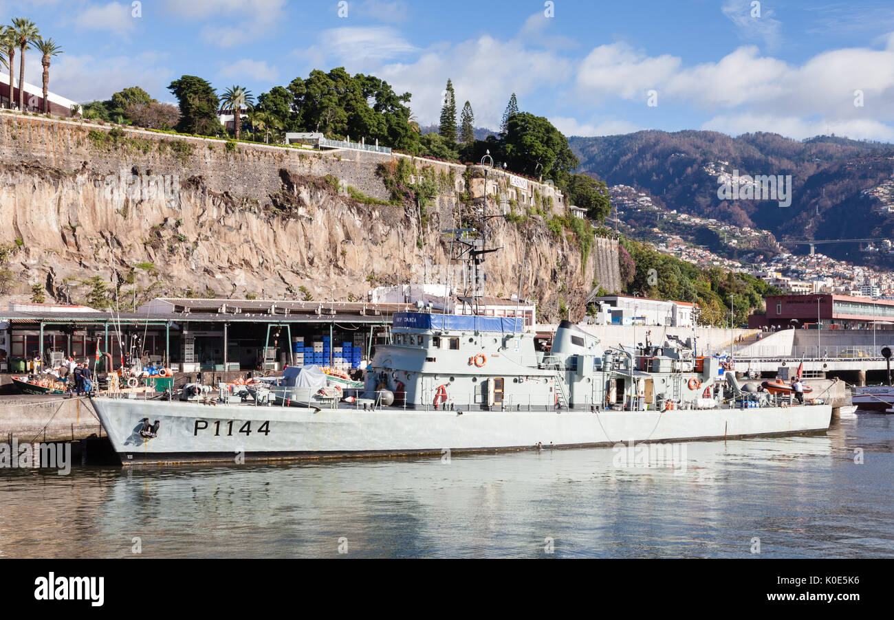 Portugiesisches marinepatrouillenboot -Fotos und -Bildmaterial in hoher ...
