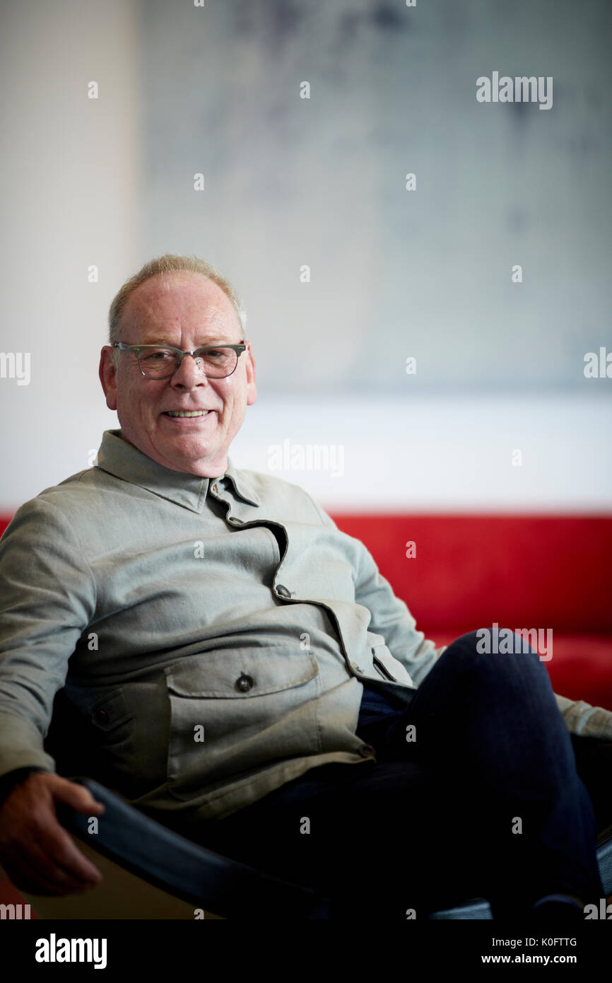 Sender und kurator -Fotos und -Bildmaterial in hoher Auflösung – Alamy