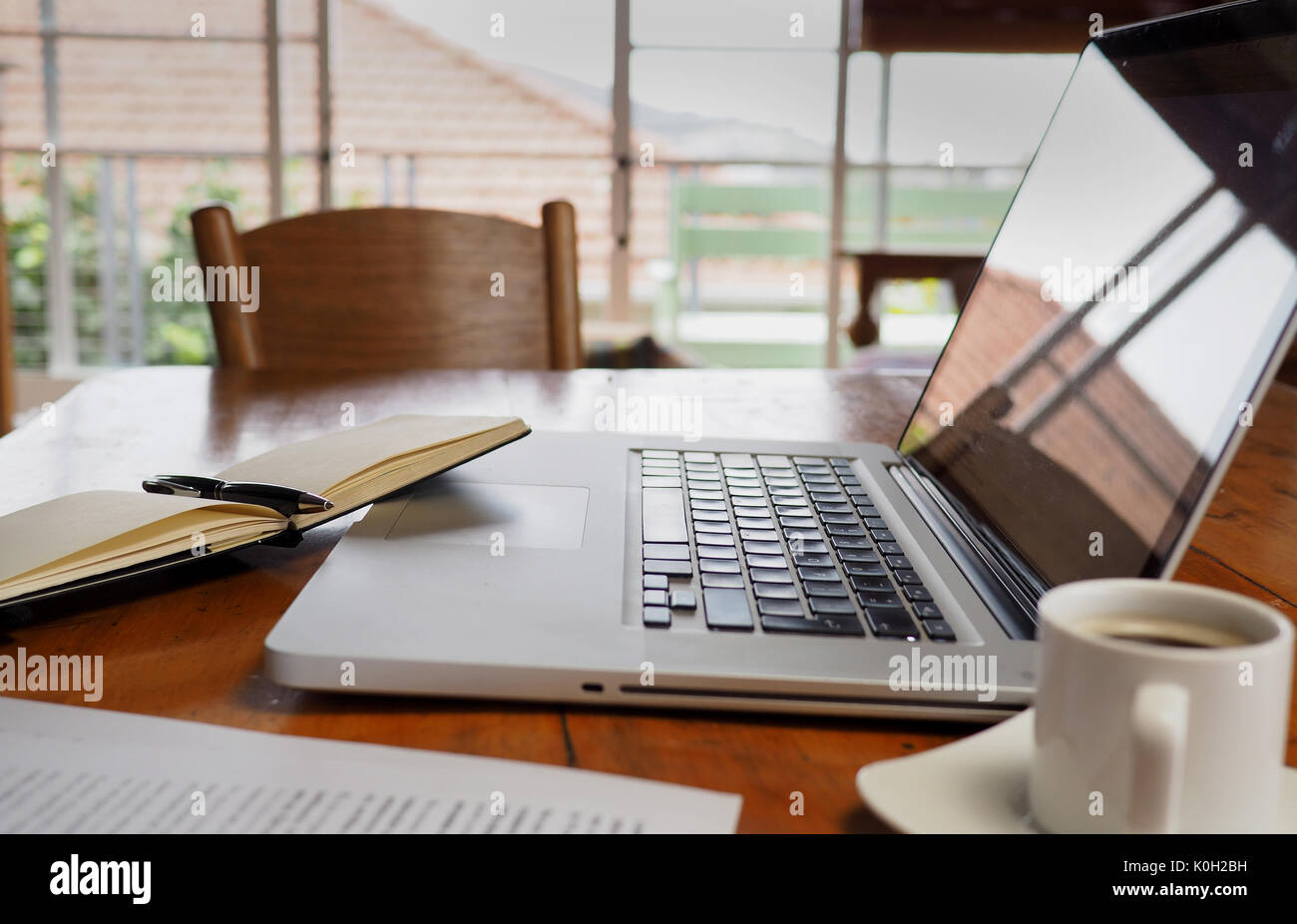 Creative office -Fotos und -Bildmaterial in hoher Auflösung – Alamy