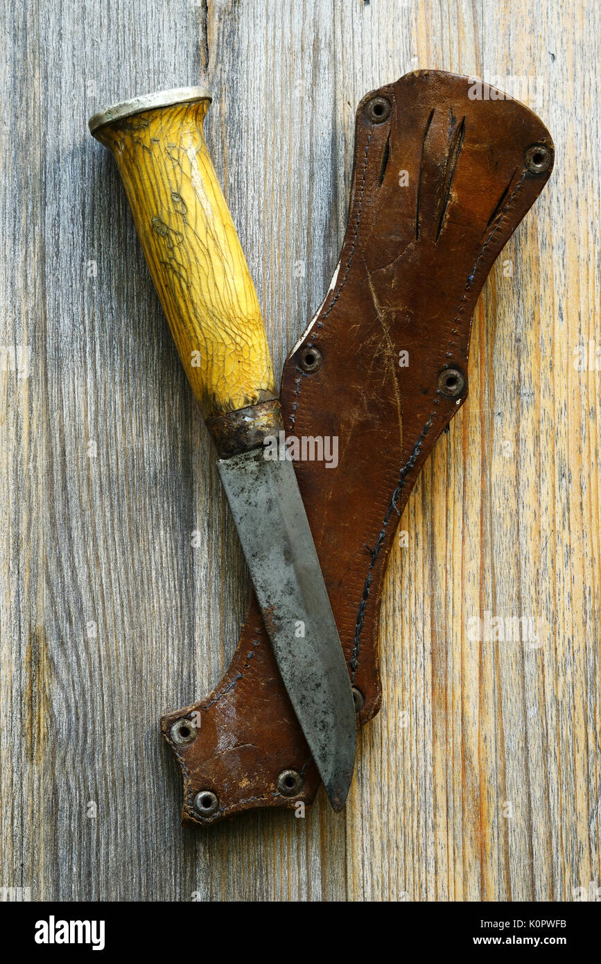 Finnischer dolch -Fotos und -Bildmaterial in hoher Auflösung – Alamy