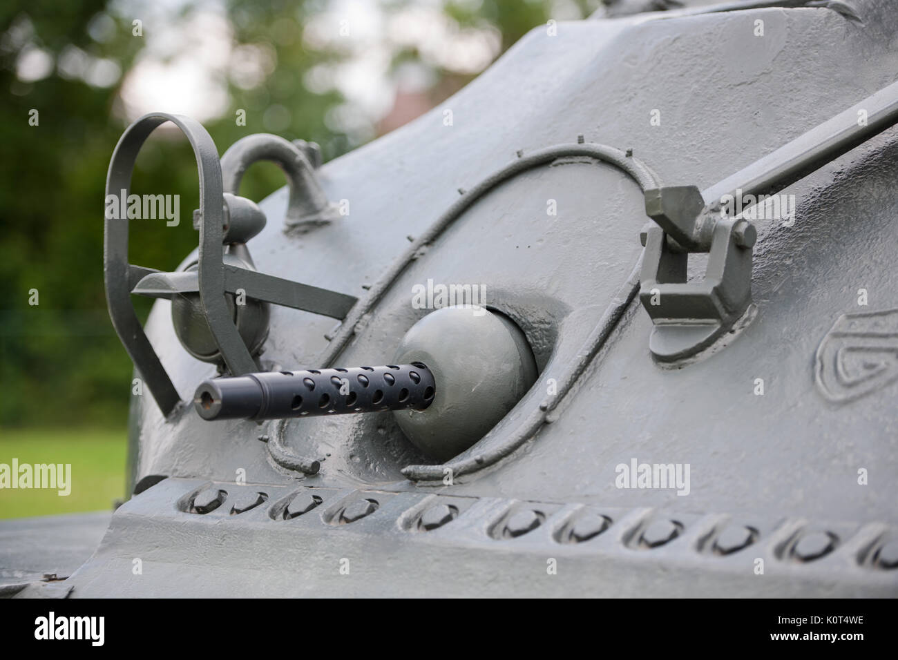 On-board-Maschinengewehr in der Rüstung eines M4 Sherman Panzer aus dem ...