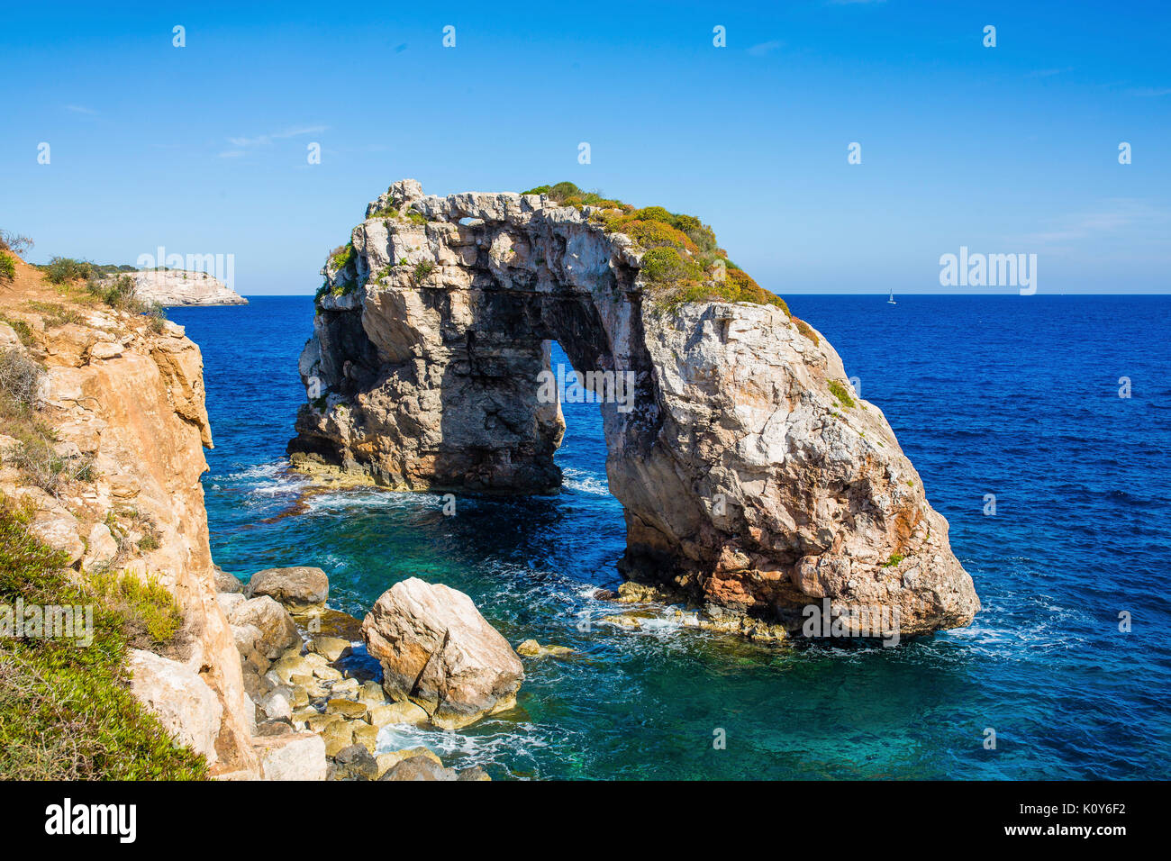 Felsentor es pontas -Fotos und -Bildmaterial in hoher Auflösung – Alamy
