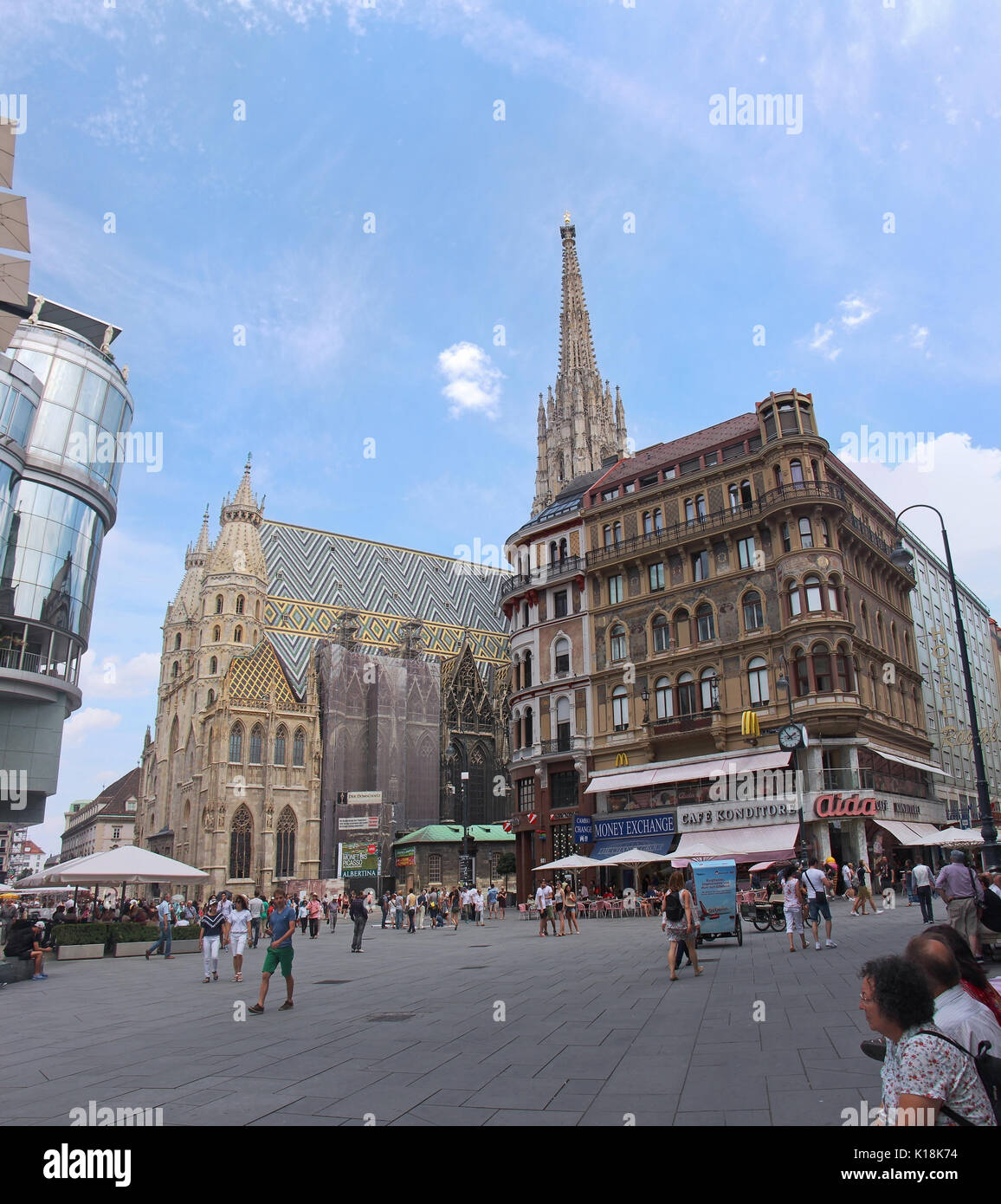Quadratischer stephansplatz -Fotos und -Bildmaterial in hoher Auflösung ...