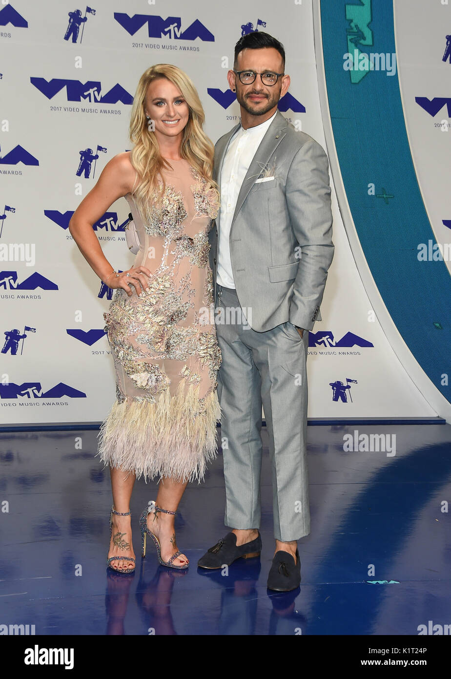 Brian ernst -Fotos und -Bildmaterial in hoher Auflösung – Alamy