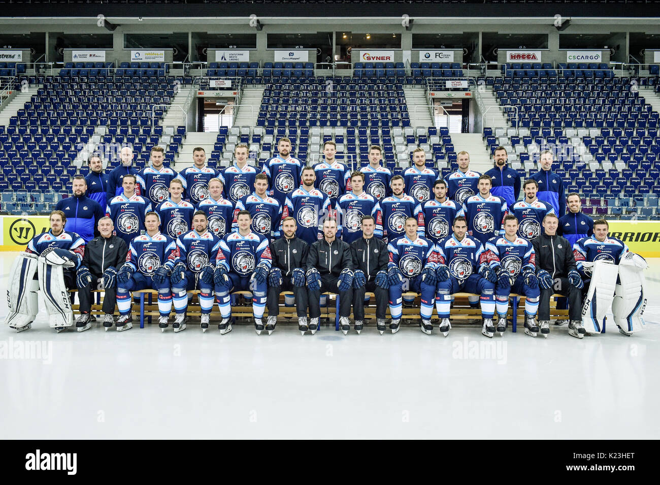 Regisseur karel prior -Fotos und -Bildmaterial in hoher Auflösung – Alamy