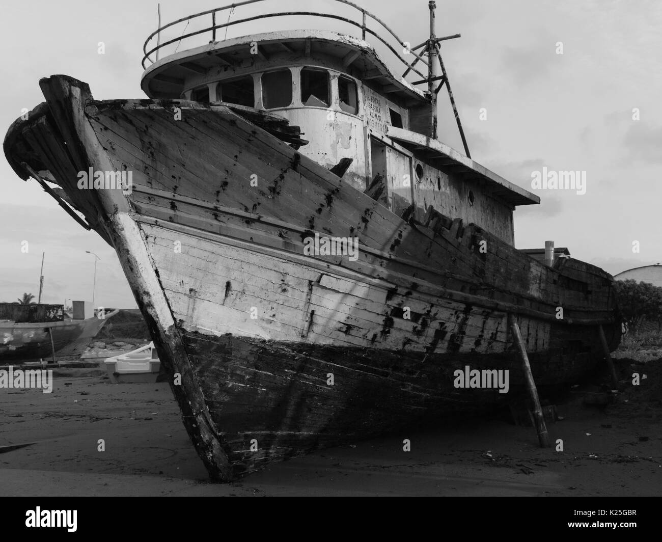 Ecuadorianisches fischerboot -Fotos und -Bildmaterial in hoher ...