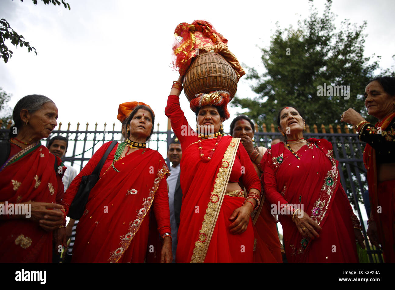 Gaura parva festival -Fotos und -Bildmaterial in hoher Auflösung – Alamy