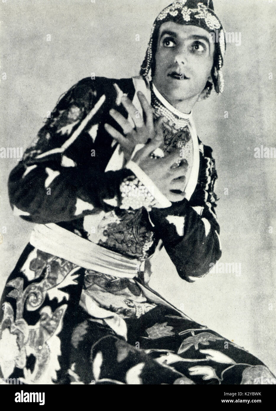 Leonide Massine, im Ballett L'Oiseau de Feu (Firebird) von Strawinsky ...