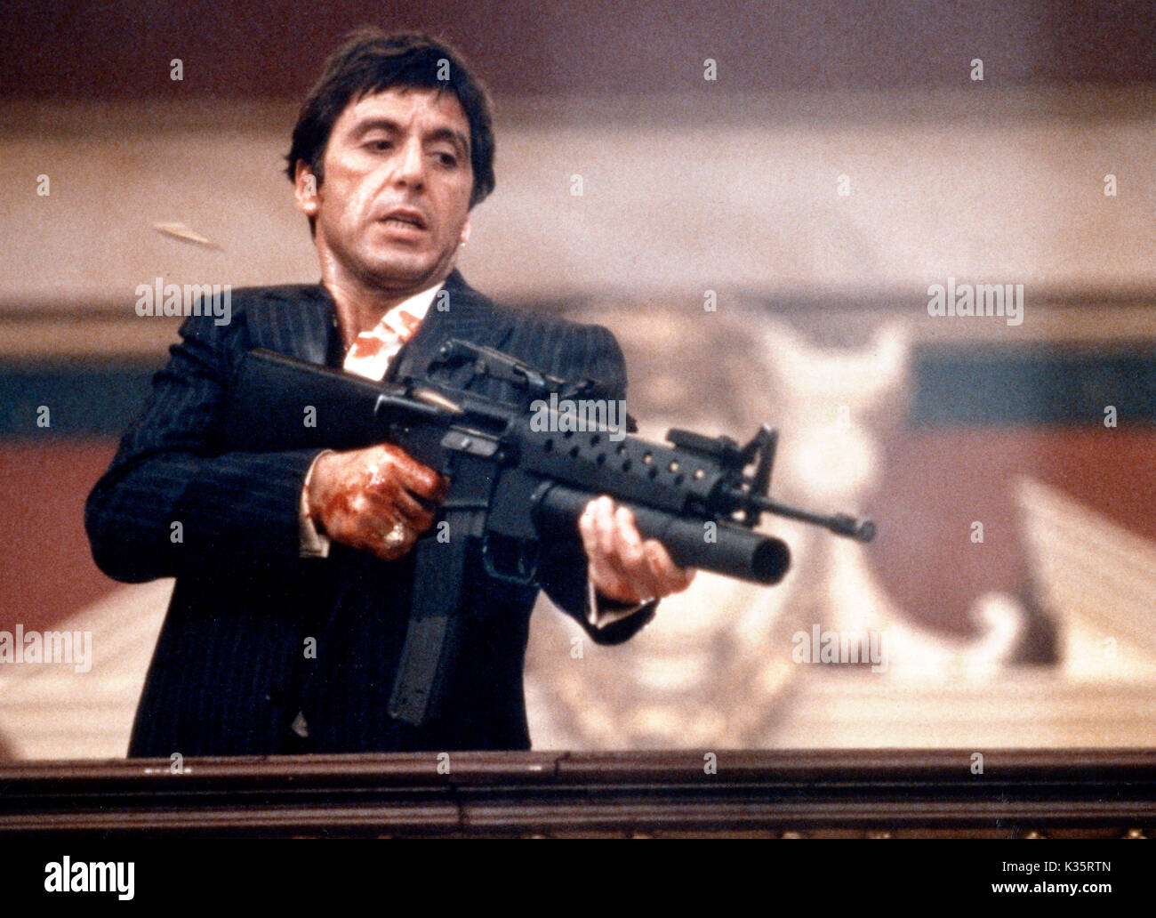 Al Pacino Scarface Gun Stockfotos und -bilder Kaufen - Alamy
