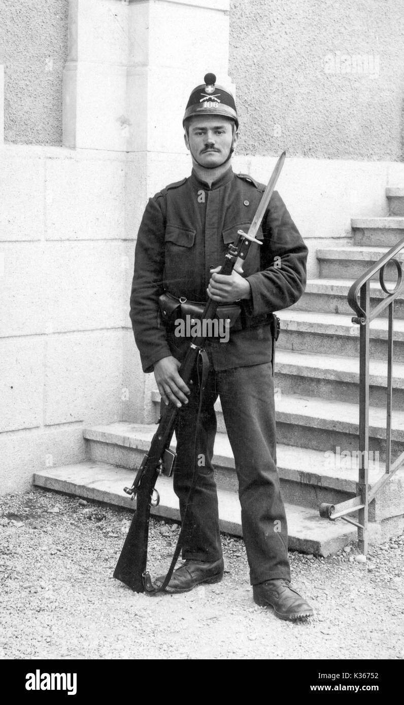 Schweizer bajonett -Fotos und -Bildmaterial in hoher Auflösung – Alamy