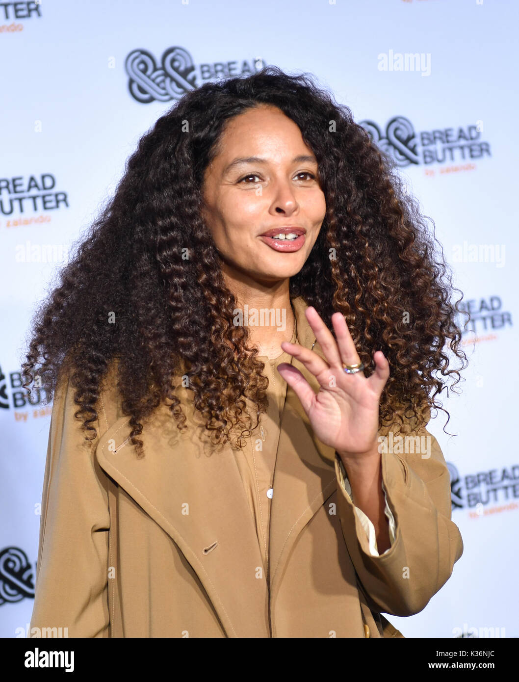 Joy denalane where -Fotos und -Bildmaterial in hoher Auflösung – Alamy