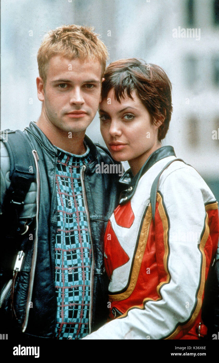 Angelina jolie jonny lee miller -Fotos und -Bildmaterial in hoher ...