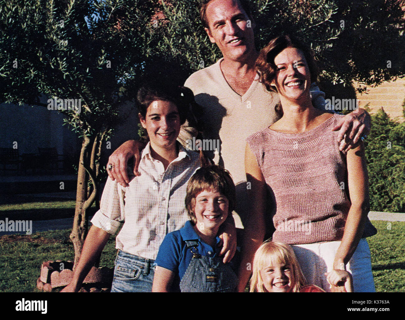 POLTERGEIST (US 1982) L-R, DOMINIQUE DUNNE, OLIVER ROBINS, CRAIG T ...