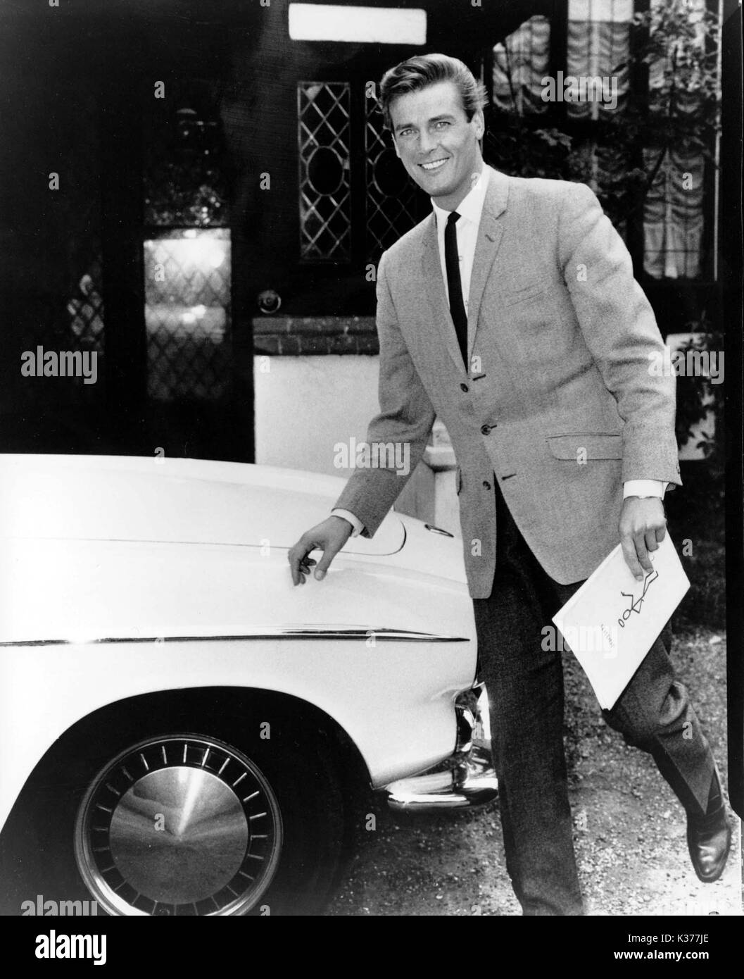 Die SAINT ROGER MOORE als Simon Templar aka der Hl Stockfotografie - Alamy