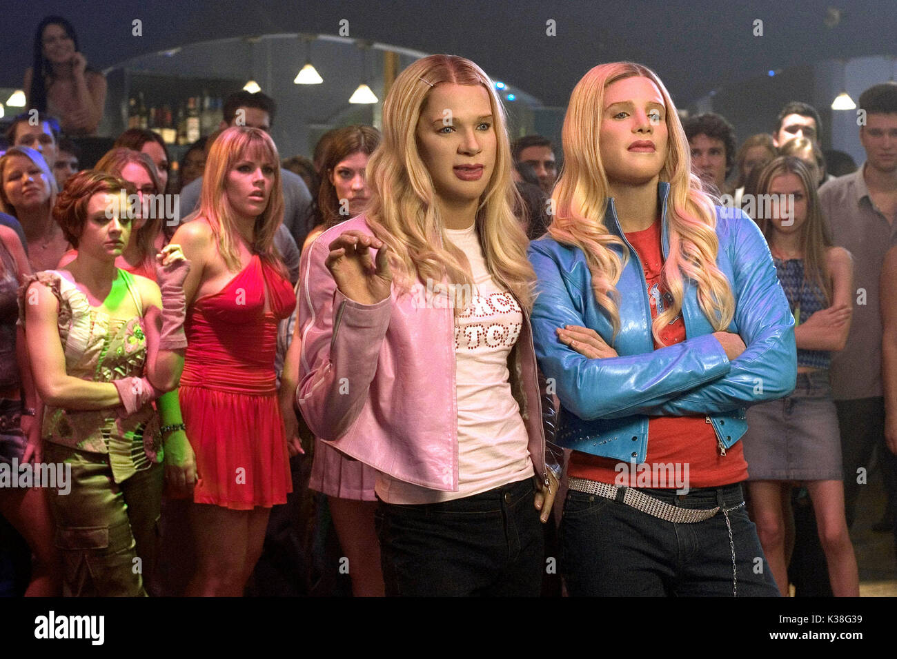WHITE CHICKS Marlon Wayans und Shawn Wayans Regie: KEENAN IVORY WAYANS ...