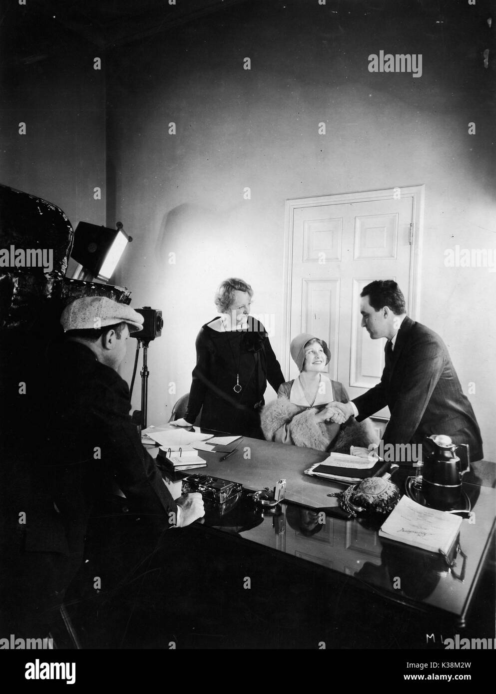 Laura hope crews -Fotos und -Bildmaterial in hoher Auflösung – Alamy