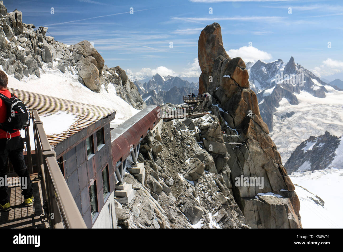 The aiguille du midi skywalk -Fotos und -Bildmaterial in hoher Auflösung – Alamy