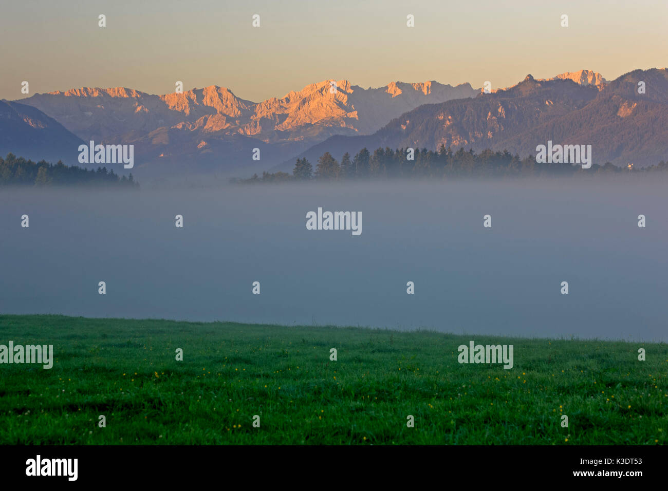 Murnauer moos germany bavaria -Fotos und -Bildmaterial in hoher ...
