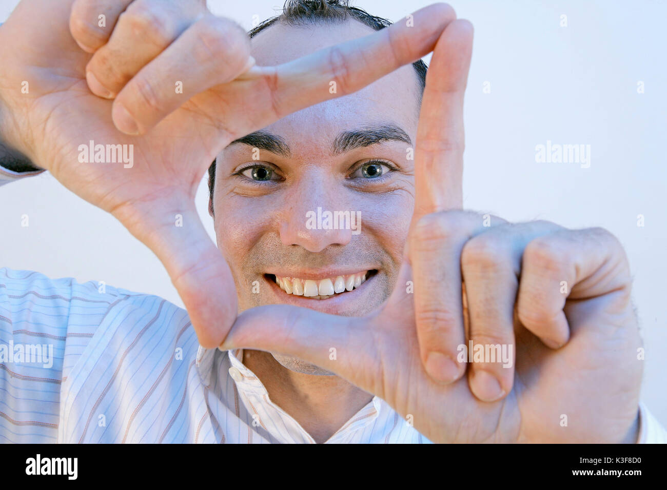 Macht sich lustig -Fotos und -Bildmaterial in hoher Auflösung – Alamy