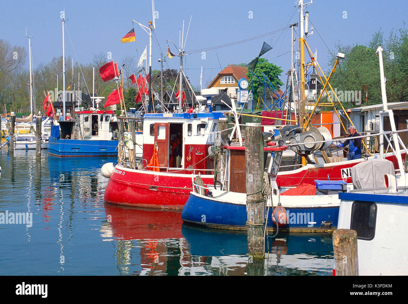 Dorf nien -Fotos und -Bildmaterial in hoher Auflösung – Alamy