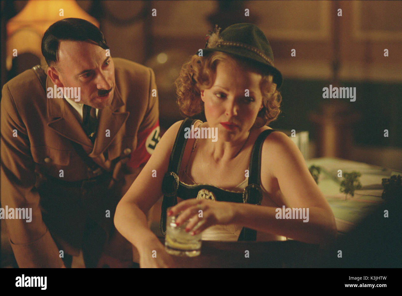 CHURCHILL: THE HOLLYWOOD JAHRE Anthony Sher wie Hitler, Miranda ...