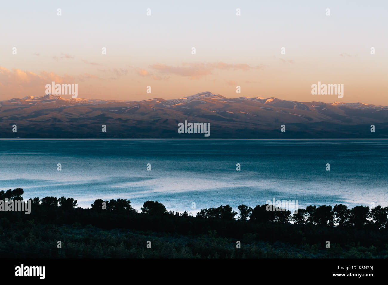 Sevan lake -Fotos und -Bildmaterial in hoher Auflösung – Alamy