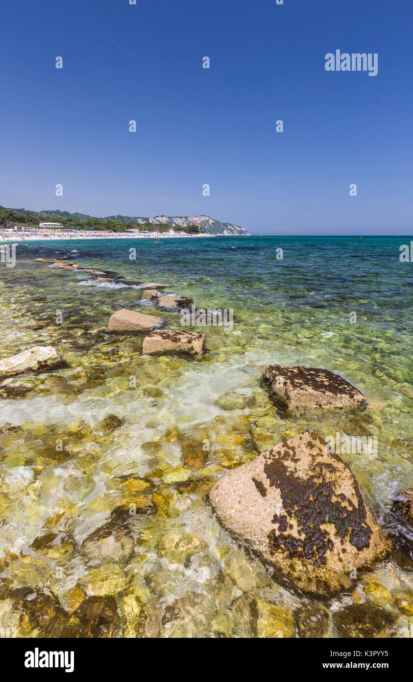 Provinz ancona strand -Fotos und -Bildmaterial in hoher Auflösung – Alamy