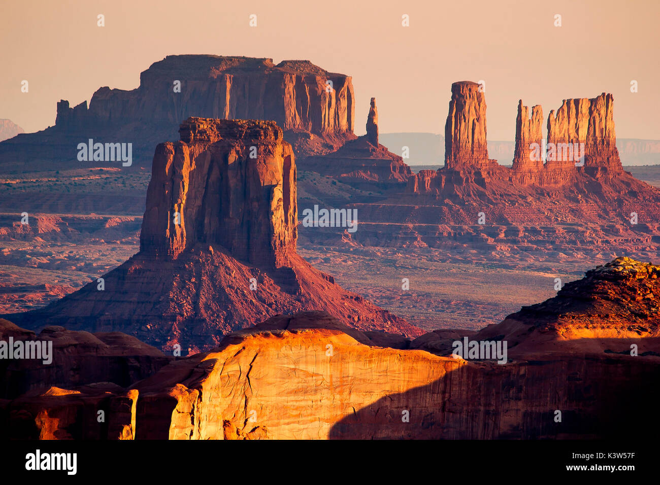 Utah - Grenze Ariziona, Panorama des Monument Valley aus einem ...