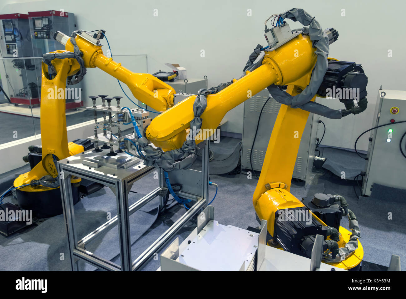 Herstellung Produktion industrielle Maschine, Fabrik Roboter arm in ...