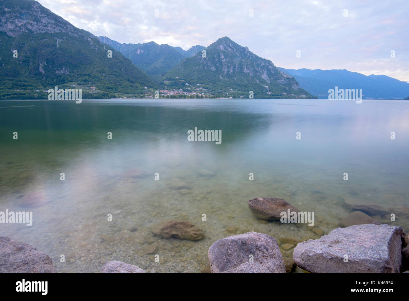 Lake Idro Italy Stockfotos und -bilder Kaufen - Alamy