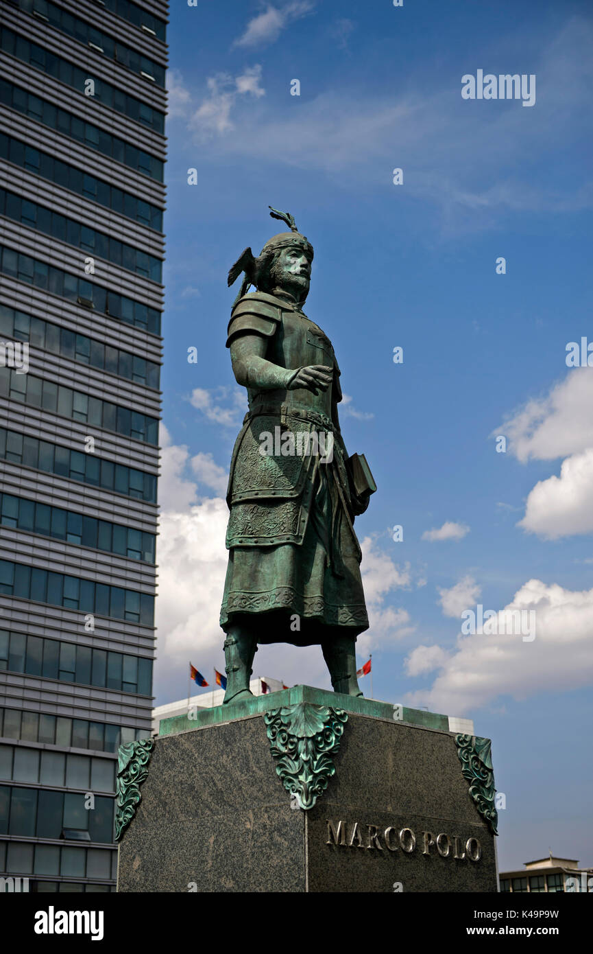 Statue von marco polo -Fotos und -Bildmaterial in hoher Auflösung – Alamy