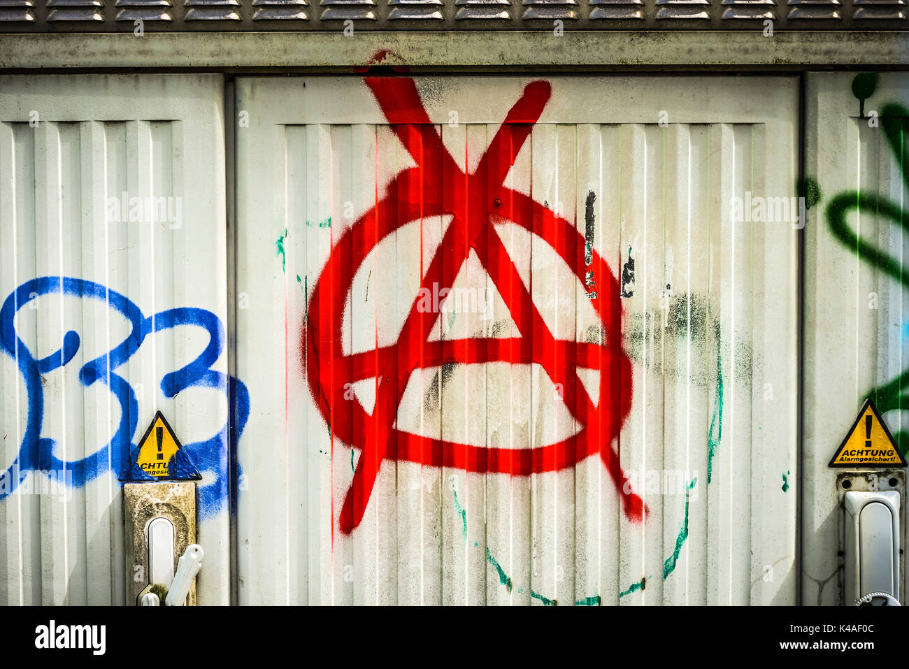 Anarchy graffiti -Fotos und -Bildmaterial in hoher Auflösung – Alamy