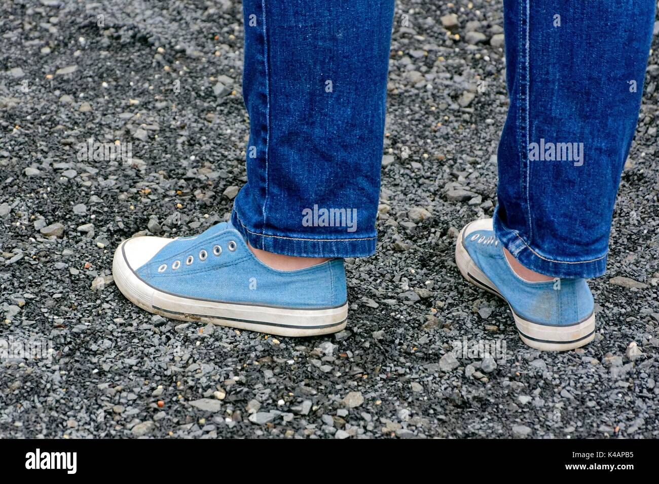 Blauer fuss -Fotos und -Bildmaterial in hoher Auflösung – Alamy