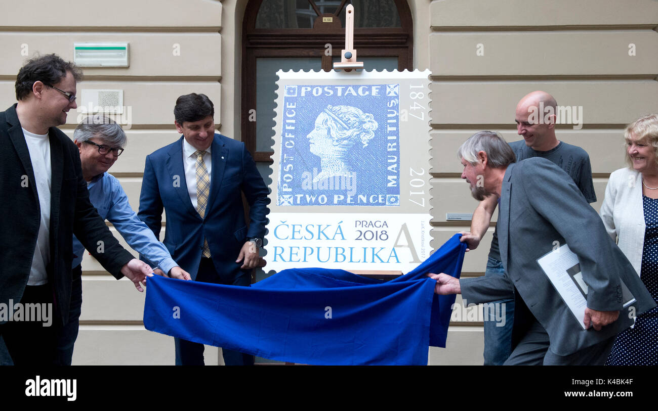 Biuro organizacyjne Stockfotos und -bilder Kaufen - Alamy