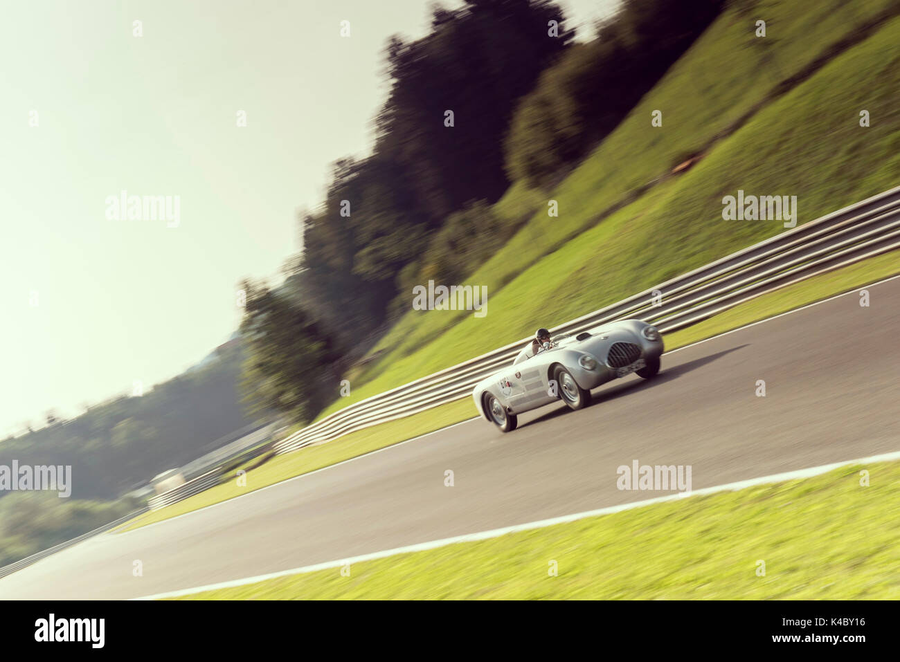 Alte historische rennstrecke -Fotos und -Bildmaterial in hoher ...