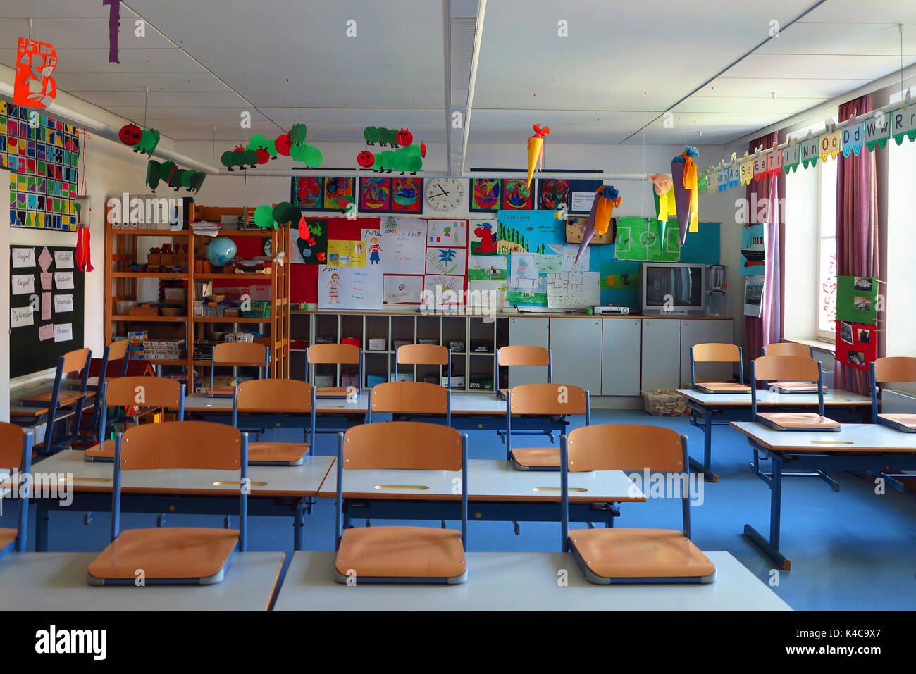Bayerisches klassenzimmer -Fotos und -Bildmaterial in hoher Auflösung ...