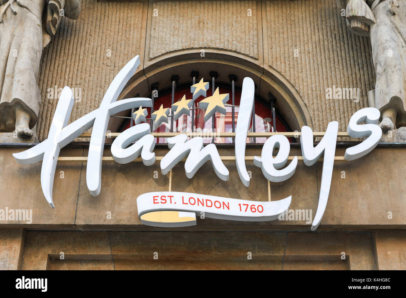 Hamleys logo -Fotos und -Bildmaterial in hoher Auflösung – Alamy