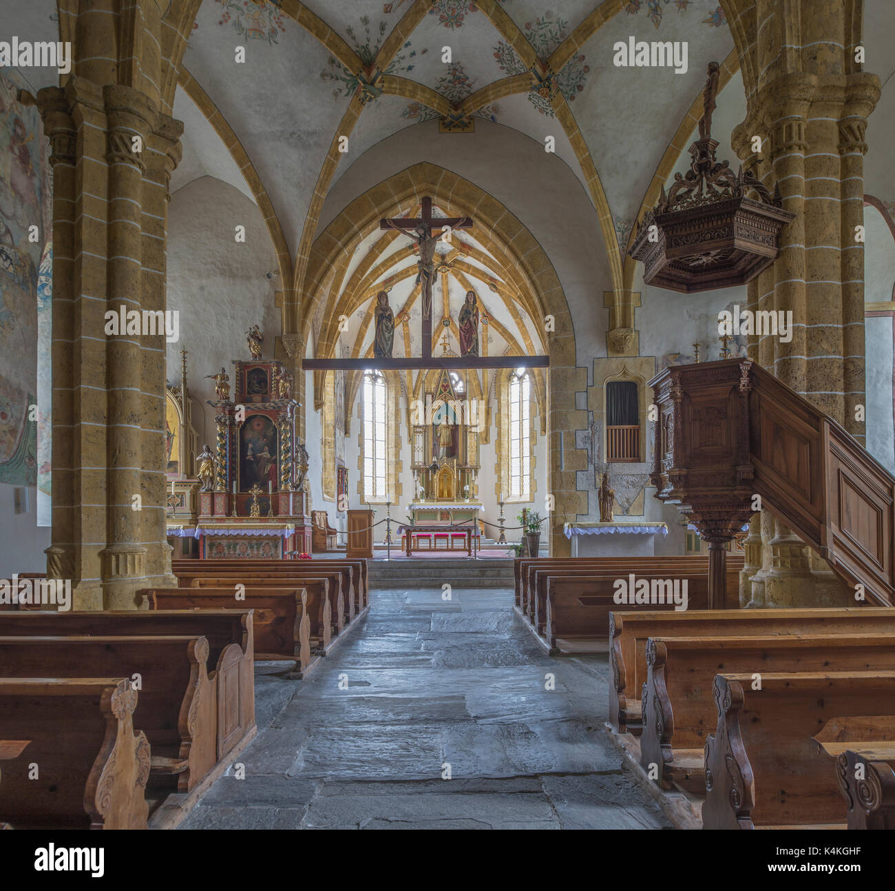 Spät mittelalterlichen Burg Kirche St. Romanus, Interior shot, Grab des ...