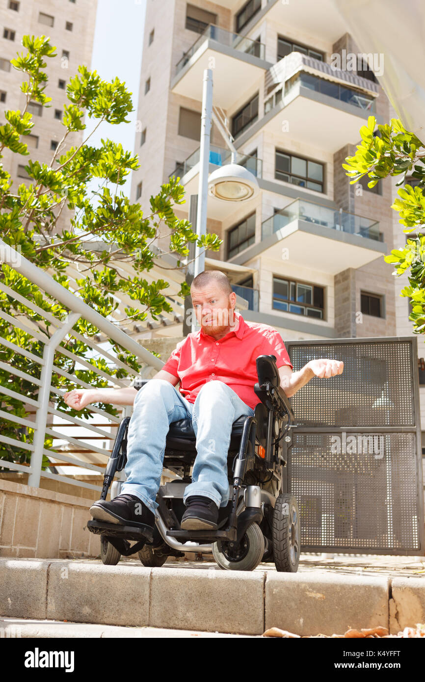 Physical handicap -Fotos und -Bildmaterial in hoher Auflösung – Alamy