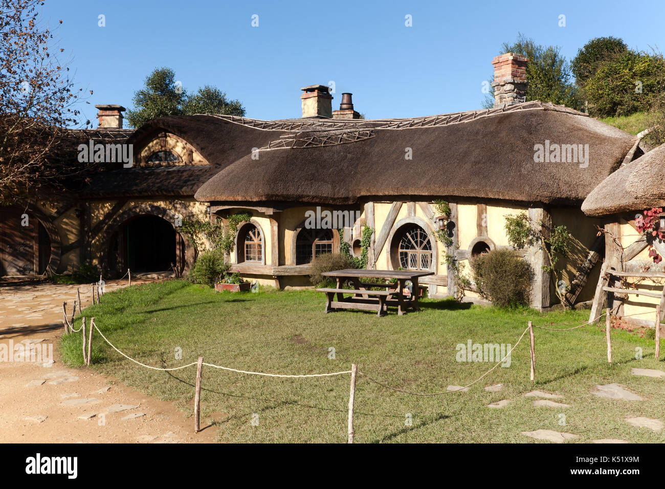 The green dragon inn -Fotos und -Bildmaterial in hoher Auflösung – Alamy