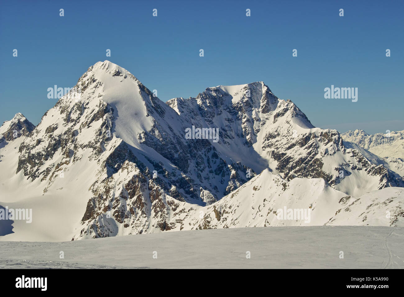 Blick auf die Berge Königsspitze und Ortler, höchster Gipfel von ...