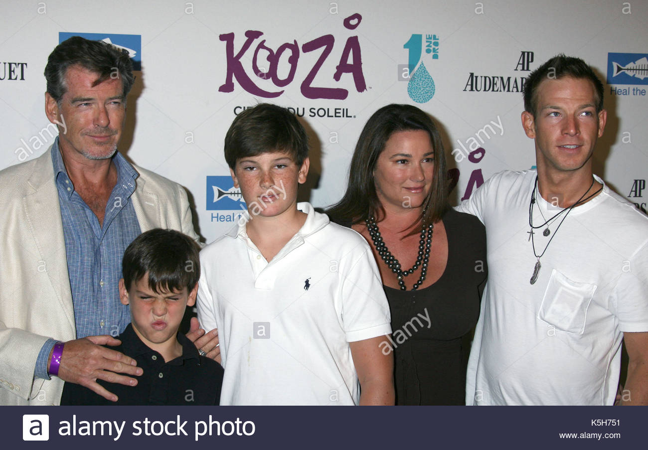 Pierce Brosnan And Family Stockfotos & Pierce Brosnan And Family Bilder ...