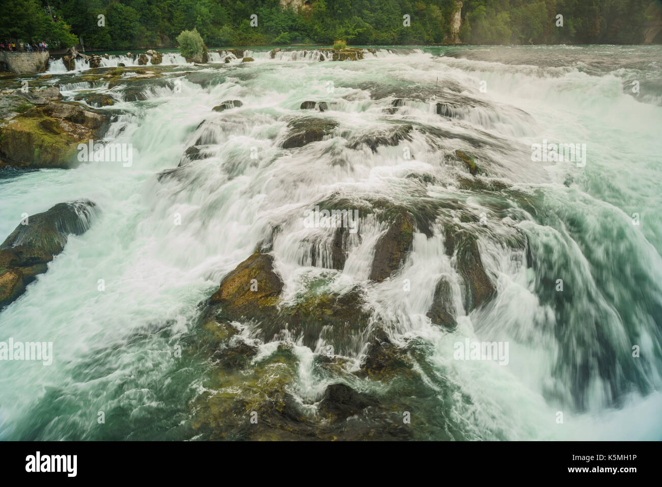 Der größte Wasserfall - Rheinfall bei Europa, Zürich, Schweiz ...