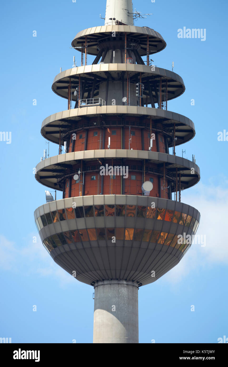 Radio antennas -Fotos und -Bildmaterial in hoher Auflösung – Alamy