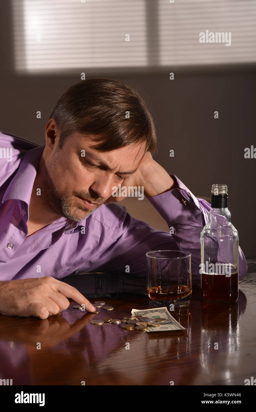 Alkohol zahlen -Fotos und -Bildmaterial in hoher Auflösung – Alamy