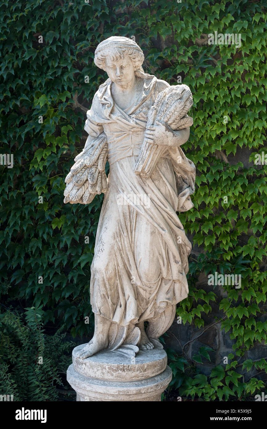 Arbeiter in marmor statue -Fotos und -Bildmaterial in hoher Auflösung ...