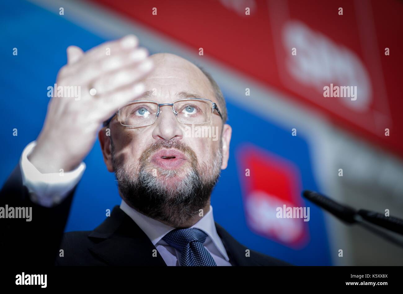 Berlin, Deutschland. 11 Sep, 2017. Der SPD-Kanzlerkandidat und Partei ...