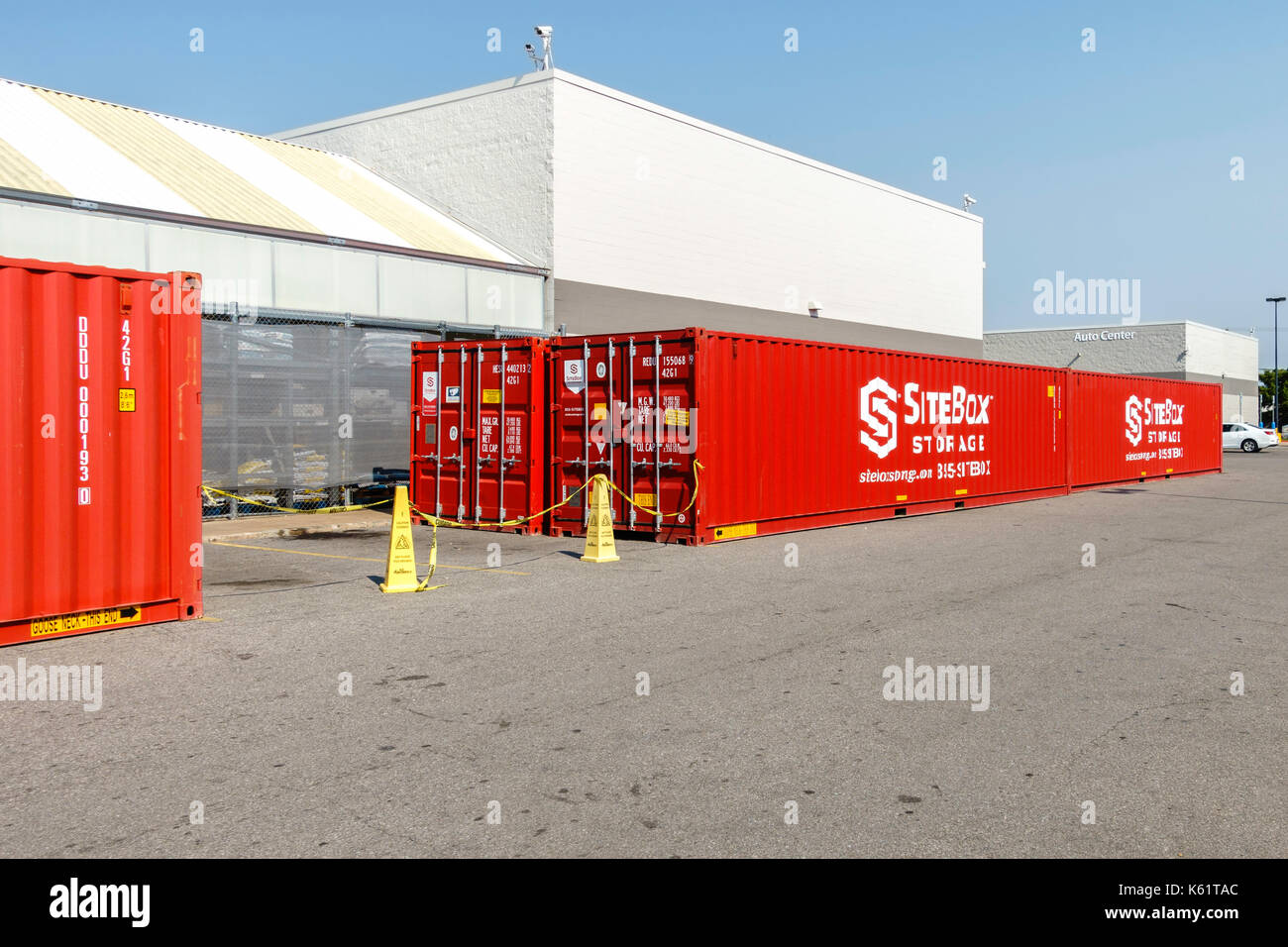 Storage containers -Fotos und -Bildmaterial in hoher Auflösung – Alamy