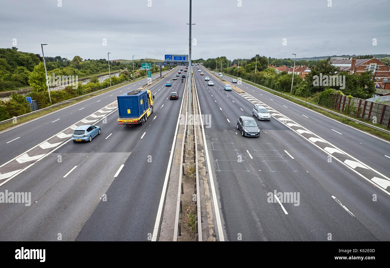 M27 southampton -Fotos und -Bildmaterial in hoher Auflösung – Alamy