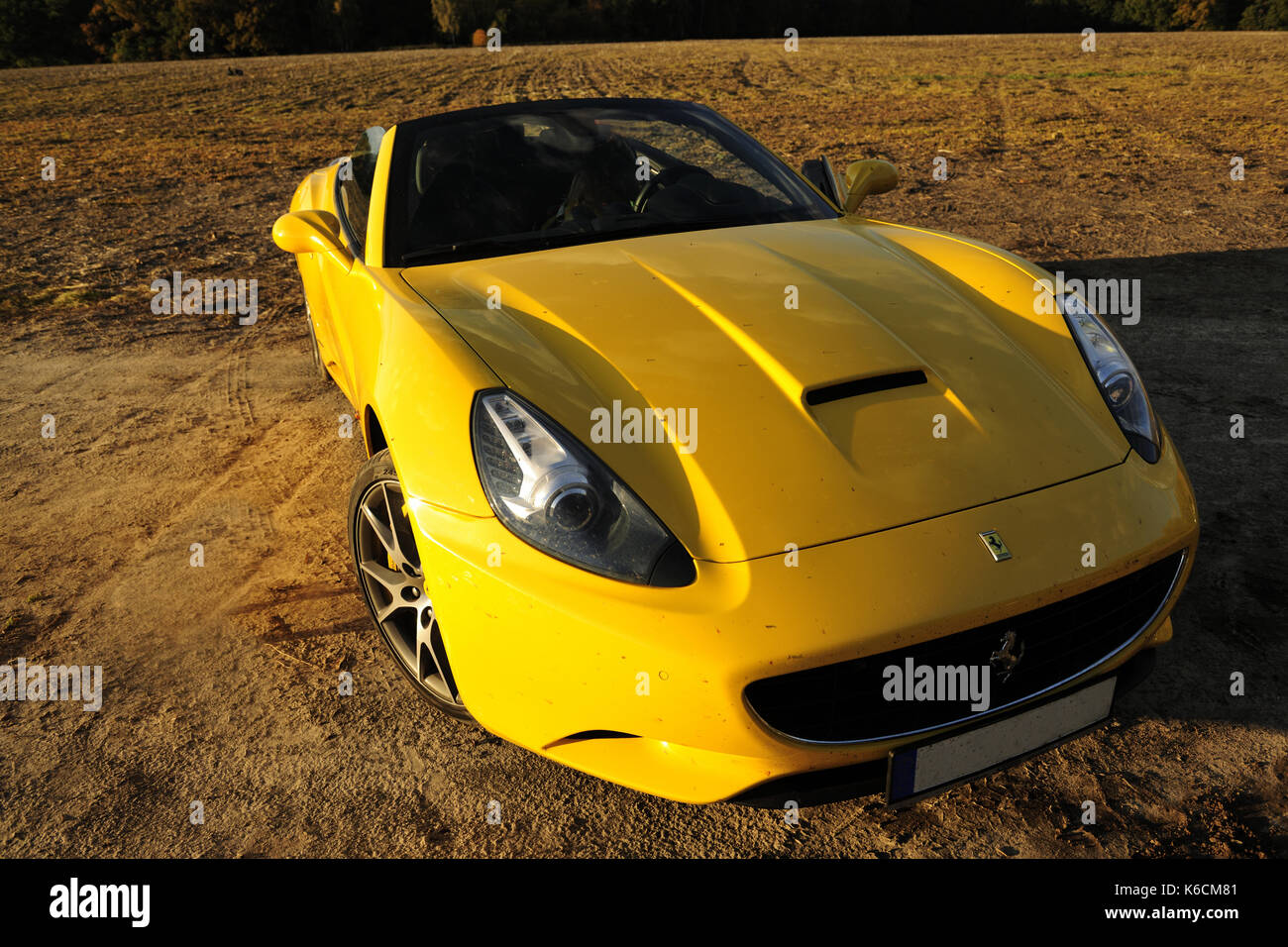 Ferrari, Auto, Motorsport, Luxus, italienisches Design, Sport Auto ...